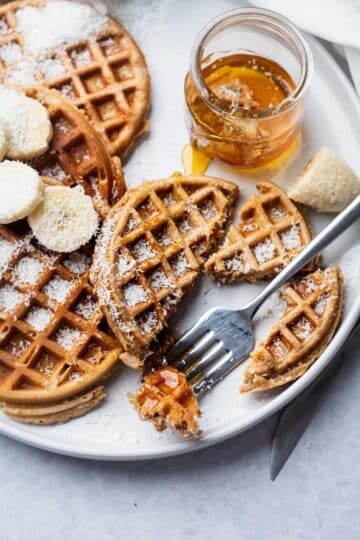 Protein Waffles (Over 15 Grams of Protein Per Waffle)