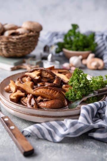 PERFECT Sauteed Shiitake Mushrooms Made In Just 15 Minutes
