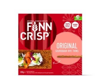 15+ BEST Healthy Crackers To Buy (Under 75 Calories Each)