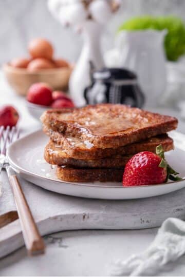 Healthy French Toast (Only 50 Calories Per Slice)