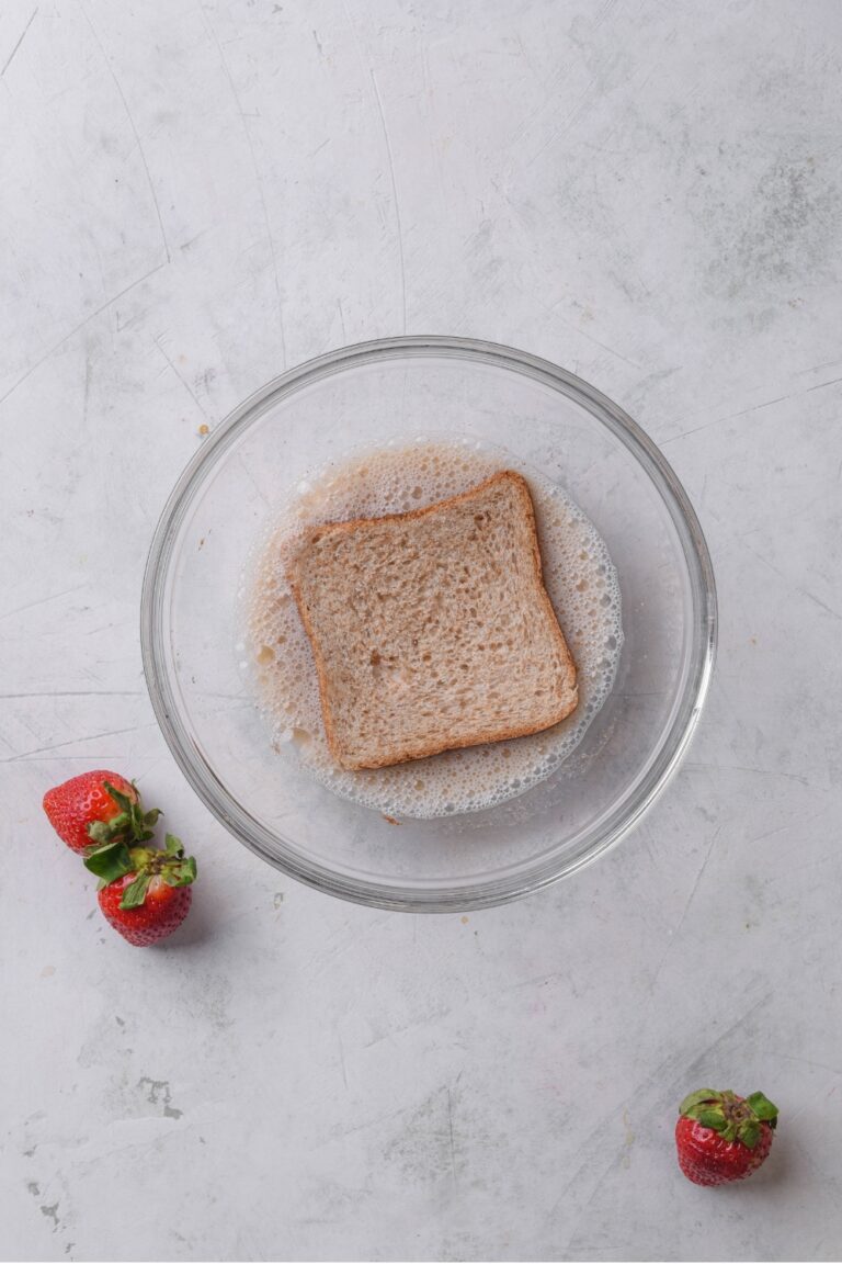 Healthy French Toast (Only 50 Calories Per Slice)